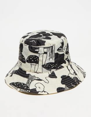 Baggu festival bucket hat in monochrome mushroom print in black and ...