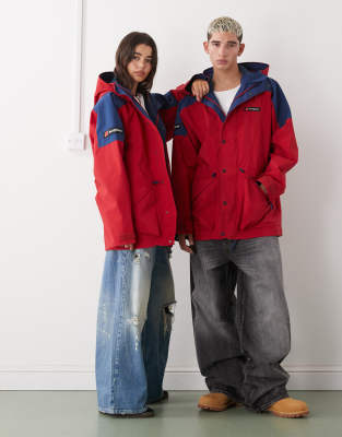 Berghaus Unisex meru mountain gore-tex jacket in red/blue | ASOS