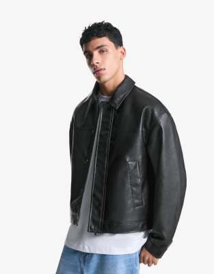 Bershka - Veste ajustée coupe carrée en similicuir - Noir | ASOS