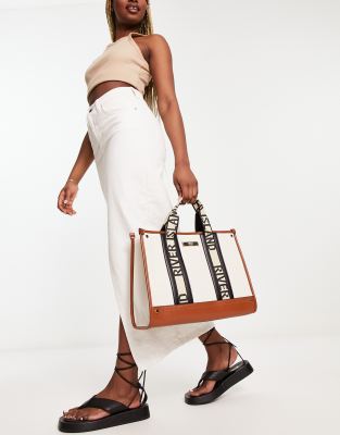 Bolso shopper beis con logo de lona de River Island | ASOS