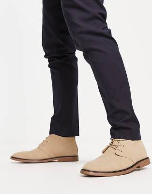 Botines Chukka color crema con suela gruesa de New Look | ASOS