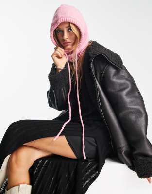 Braga rosa estilo pasamontañas con cordón ajustable de Damson Madder | ASOS