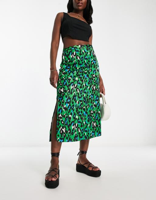 Brave Soul - Susan - Jupe mi-longue en satin à imprimé animal - Vert | ASOS
