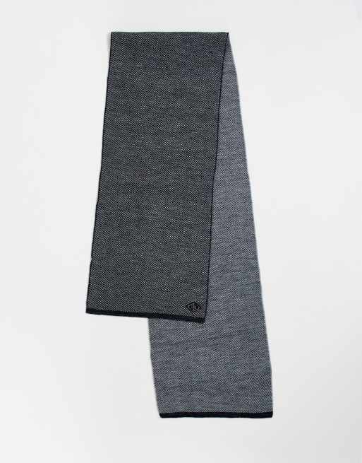 Bufanda gris con patrón de espiga de River Island | ASOS