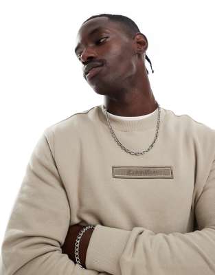Calvin Klein - Sweat avec logo brodé - Beige | ASOS