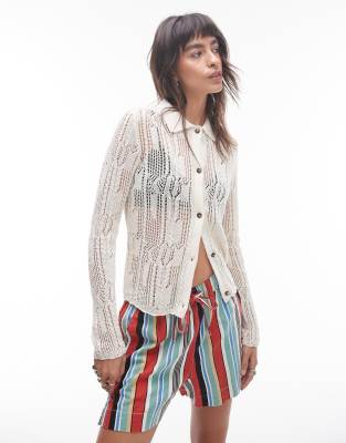 Camisa color crema de manga larga con patrón calado de punto de Topshop ...