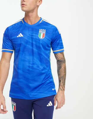Camiseta azul de la primera equipación de la selección italiana de ...