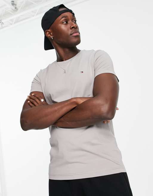 Camiseta Gris De Corte Slim Con Logo De Bandera De Algodón Elástico De