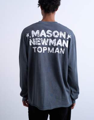 Camiseta negro lavado holgada de manga larga con estampado de bota de ...