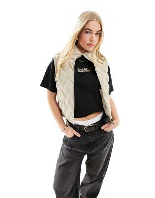 Chaleco color crema acolchado de Barbour International | ASOS
