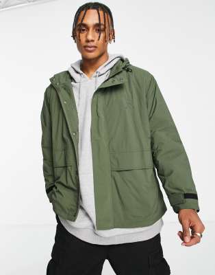 Chaqueta Drizzler verde oliva ligera de nailon de Gramicci | ASOS