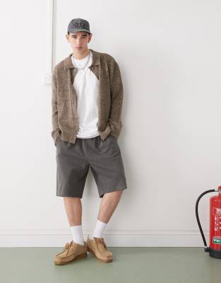 Collusion - Short long et ajusté à fines rayures | ASOS