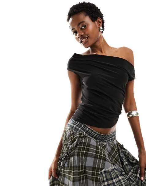 Page 4 - Women's Tops | Black, V Neck & High Neck Tops | ASOS