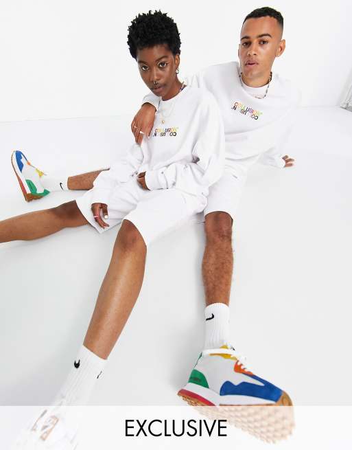 COLLUSION x EXIST LOUDLY Unisex – Oversized-Shorts in Weiß mit Print, Kombiteil | ASOS