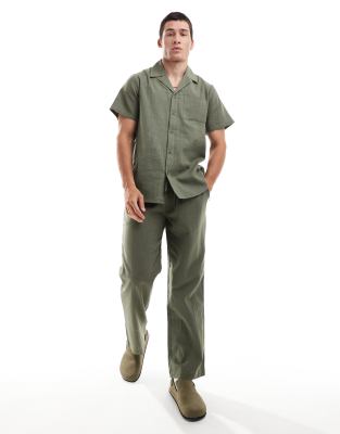 Conjunto playero verde oliva con diseño entretejido texturizado de ...