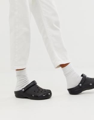 Crocs classic clogs in black | ASOS