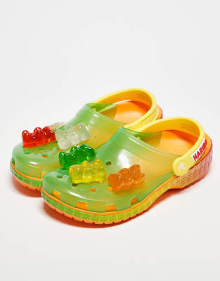 Crocs – Kolorowe chodaki z motywem Haribo | ASOS