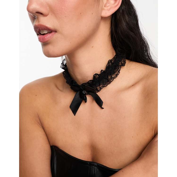 Ruffle choker store