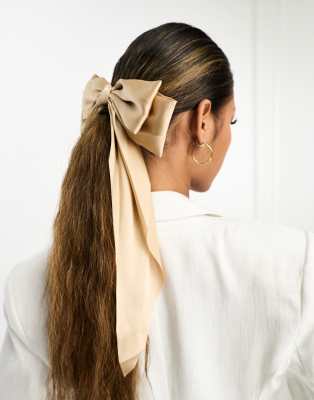 DesignB London long bow hair clip in beige | ASOS