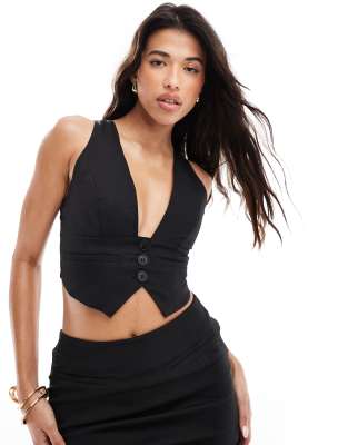 Exclusivité - Kaiia - Crop top d'ensemble style gilet de tailleur - Noir | ASOS