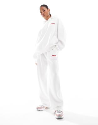 Exclusivité - Kaiia - Pantalon de jogging d'ensemble large en coton mélangé avec imprimé cerise ...