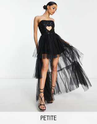 Exclusivité - Lace & Beads Petite - Robe longue à ourlet asymétrique ...