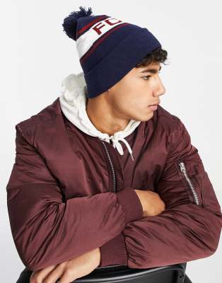 FCUK - Beanie met groot logo en pompon in marineblauw | ASOS