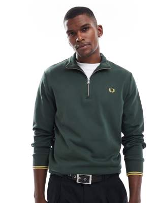 Fred Perry - Sweat à col zippé - Vert | ASOS