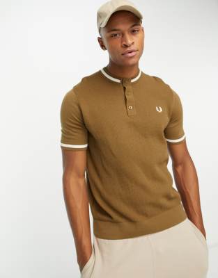 Fred Perry - Top à col tunisien en maille texturée - Fauve | ASOS