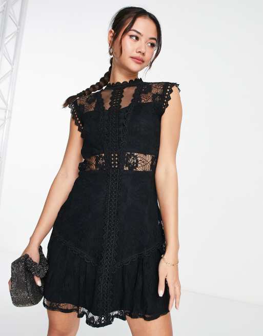 Frock And Frill - Robe courte à dentelle et ourlet volanté - Noir | ASOS