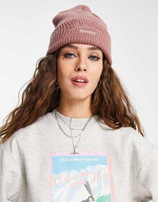 Gorro rosa malva con logo de Reclaimed Vintage | ASOS