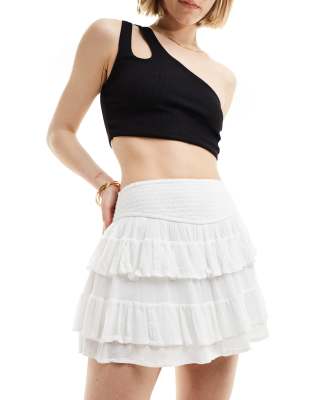Hollister - Gelaagd gekreukt mini rokje in wit | ASOS