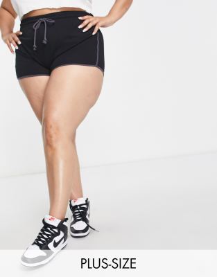 Hoxton Haus Plus - Short style pantalon de jogging - Noir | ASOS
