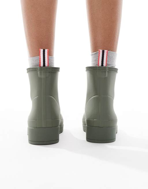 Hunter Play short boot in dark olive | ASOS