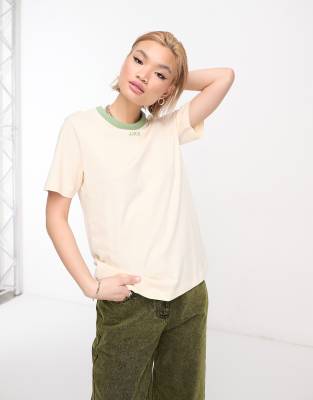 JJXX – T-Shirt in Cremeweiß mit Logo | ASOS