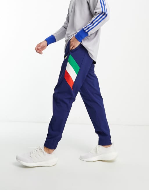 Joggers azul marino de la equipación de Italia Icons de adidas Football ...