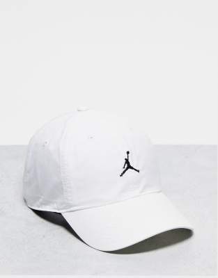 Jordan Jumpman logo cap in white | ASOS
