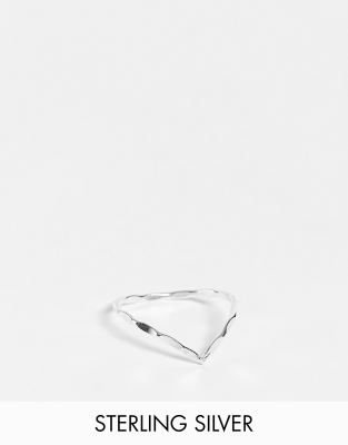 Kingsley Ryan – Ring aus Sterlingsilber mit V-Design | ASOS