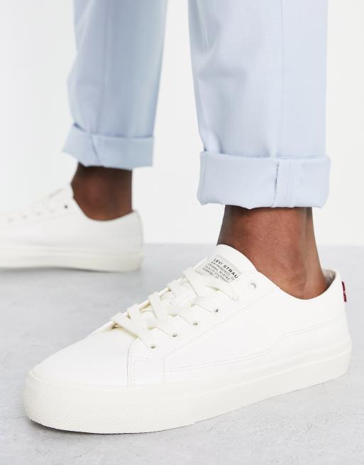 Levi's deacon leather trainers in white with backtab logo | ASOS