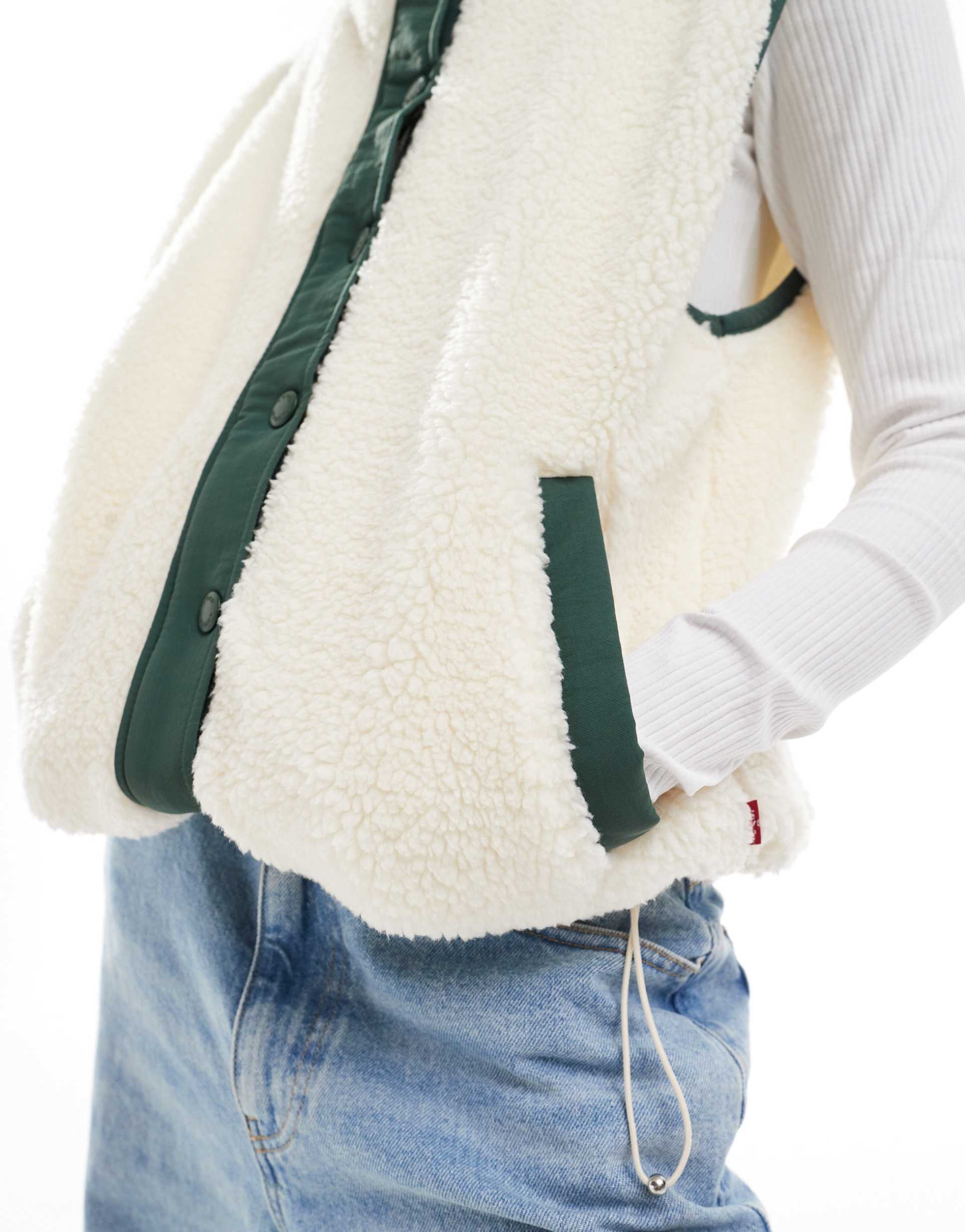 LEVI'S 램지 쉘파 borg 조끼 베이지 - 페칭