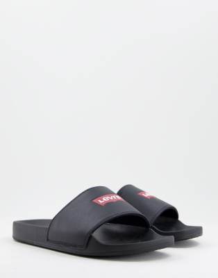 Levi's slider in black with batwing logo | ASOS