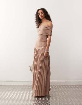 Lioness - Field of Dreams - Robe longue à encolure bardot avec ourlet plissé tombant et taille ...