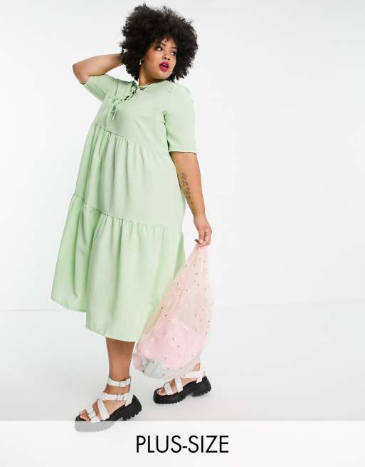 Lola May Plus - Robe babydoll mi-longue effet étagé avec liens à nouer sur le devant - Vert | ASOS