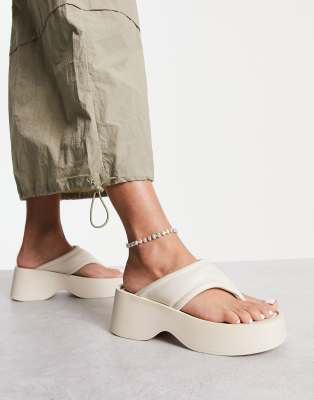 London Rebel Flatform Toe Thong Sandals In Cream-white | ModeSens