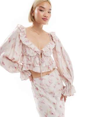 Love Triangle - Crop top in tessuto stropicciato con stampa sfocata e ...