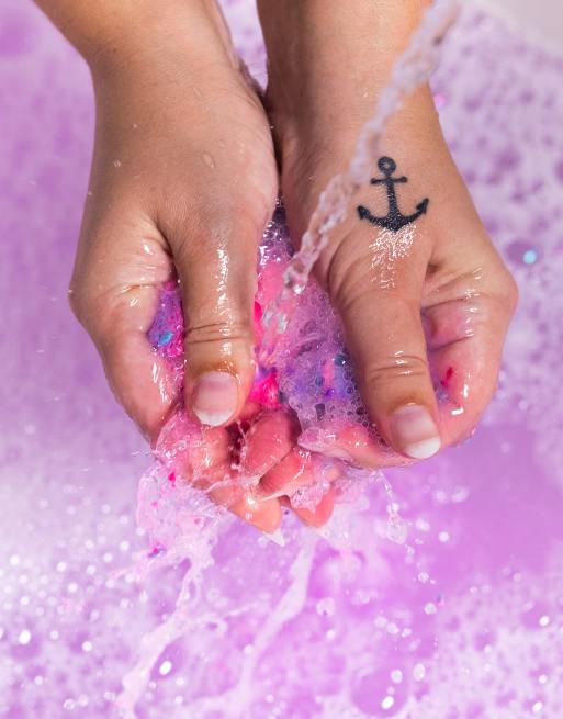 LUSH Deep Sleep Bath Bomb & Sleepy Bubble Bar Duo Set | ASOS