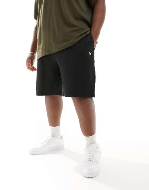 Lyle & Scott Plus Sweat Short in Black | ASOS
