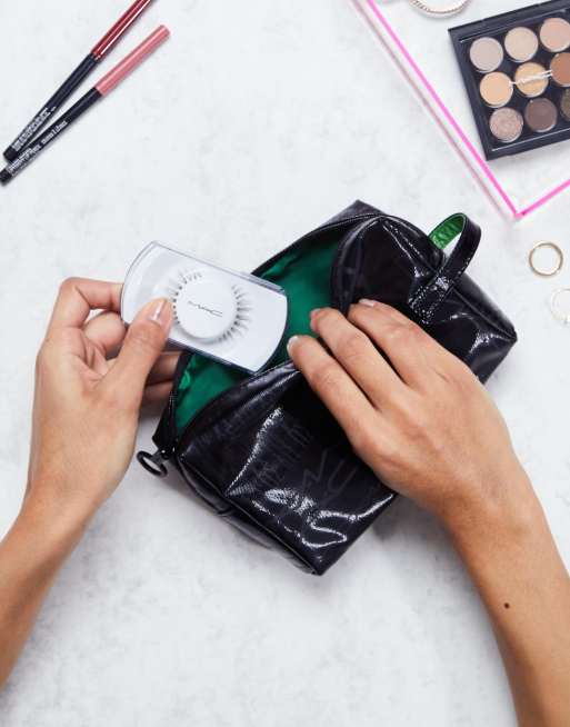 Signature Makeup Box | Saubhaya Makeup