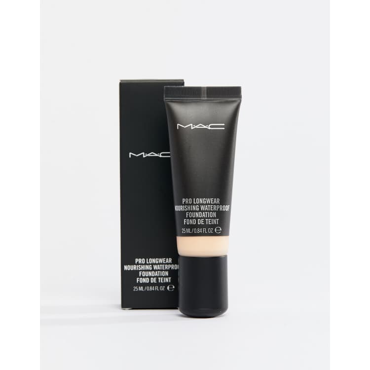 Mac Pro Longwear Foundation Nc15