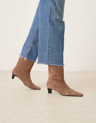 Mango - Suède laarzen met vierkante neus en lage hak in mokka | ASOS